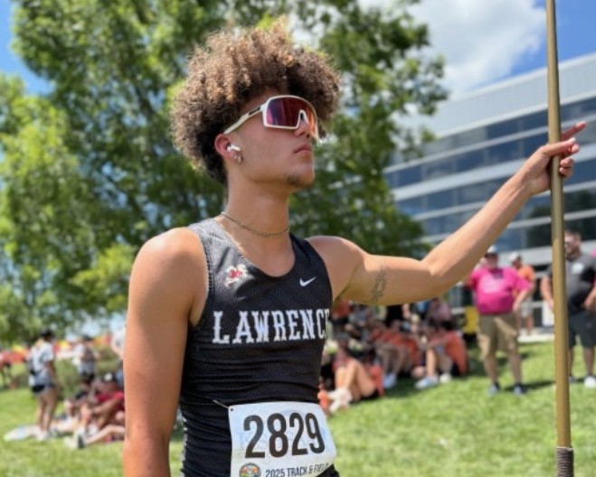 Community mourns 17-year-old Lawrence High School student who died at Olathe pool | News, Sports ...